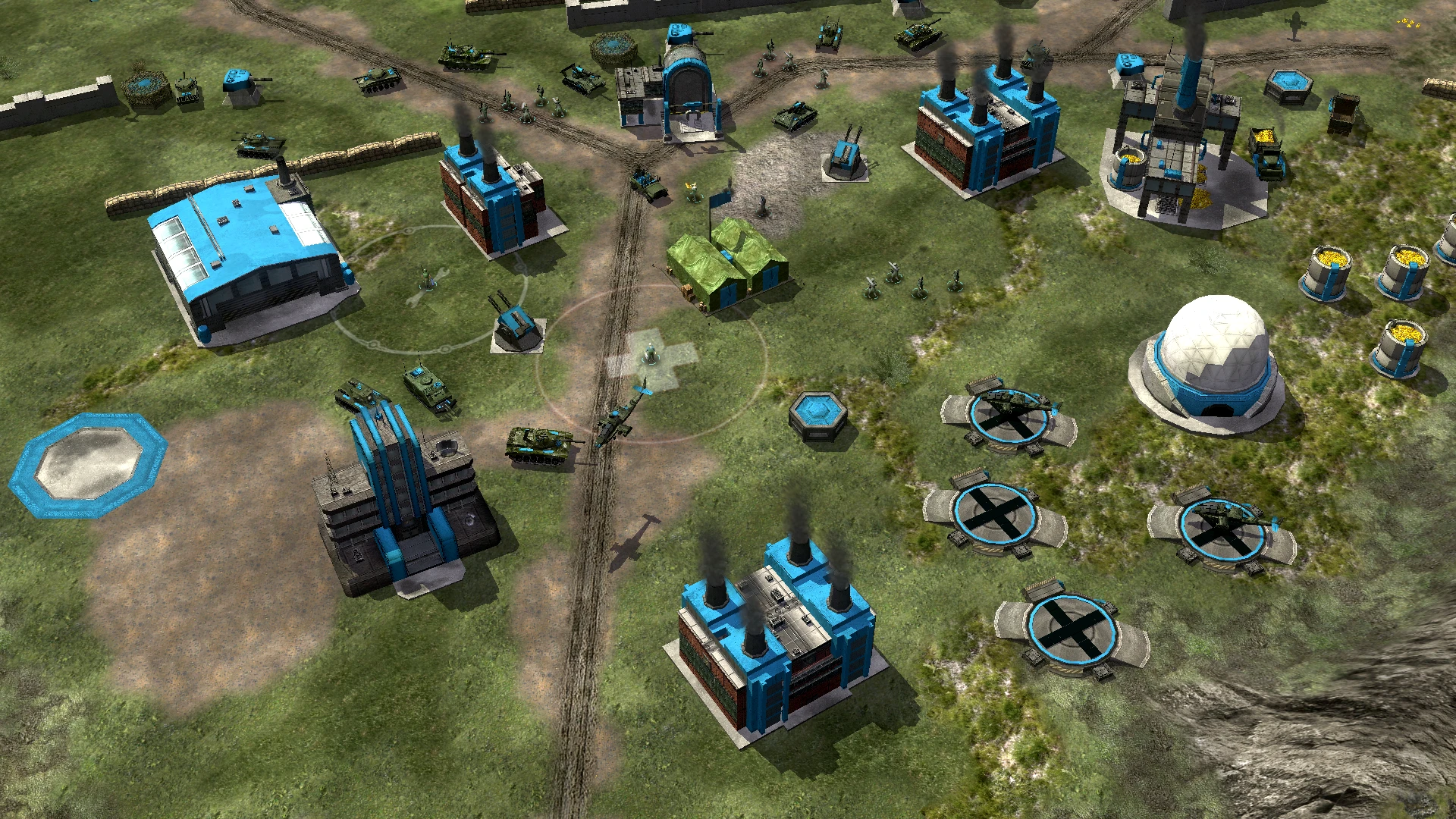 Strategic base and armored units in Command & Conquer Generals with Red ...